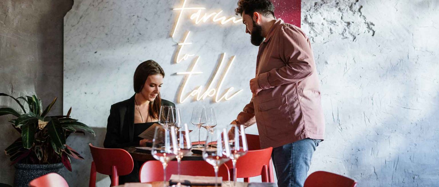 TYPES OF SHOTS - Angle, size and framing